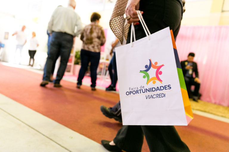 VIACREDI FECHA 2017 COM MAIS DE 430 MIL COOPERADOS E R$ 4,3 BILHÕES EM ...