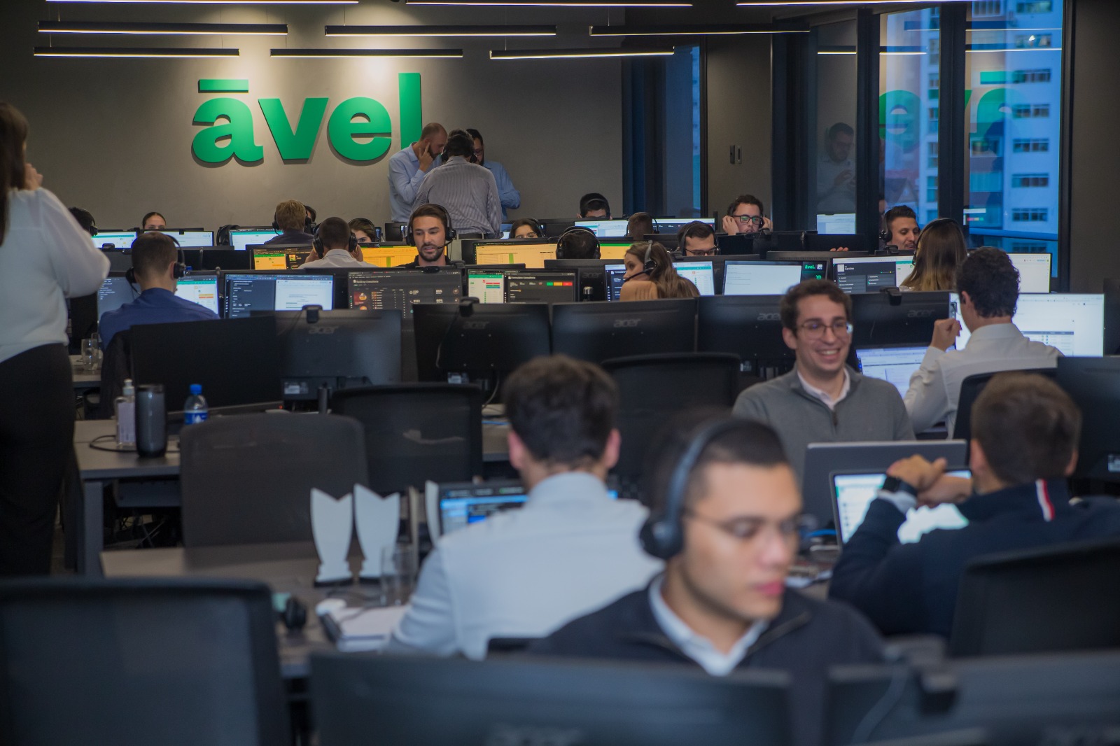 PRIMEIRA FILIAL DA ÁVEL INVESTIMENTOS É INAUGURADA E CONTA COM R$ 300 ...