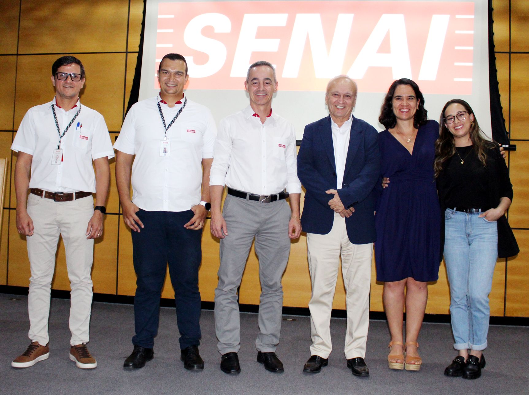 CURSO DE MESTRE DE OBRAS FORMA 26 PROFISSIONAIS ESPECIALIZADOS ...